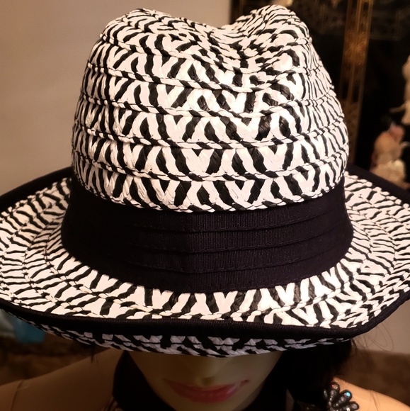 Charming Charlie | Accessories | Newcharming Charlesblackwhite Woven ...